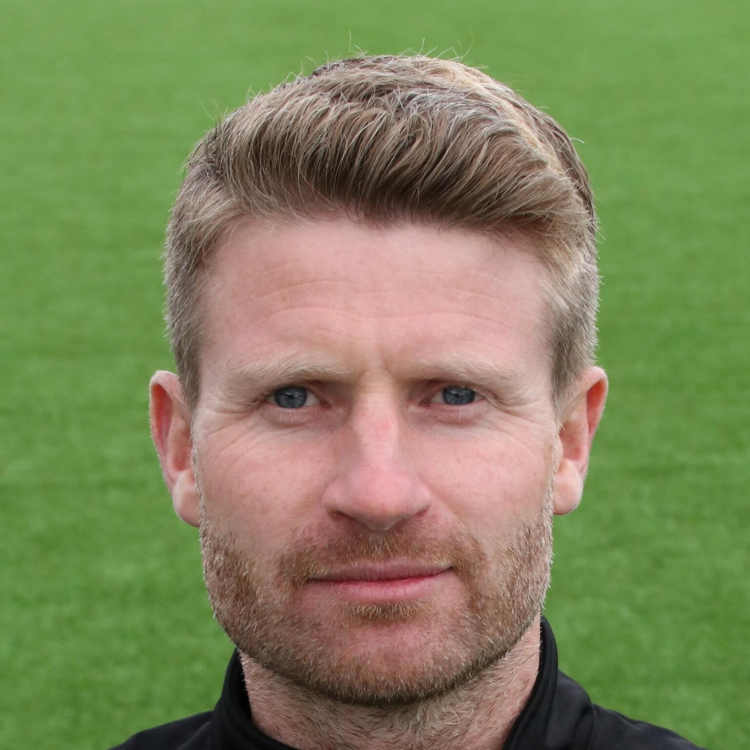 First Team - Staff - Bradford (Park Avenue) AFC